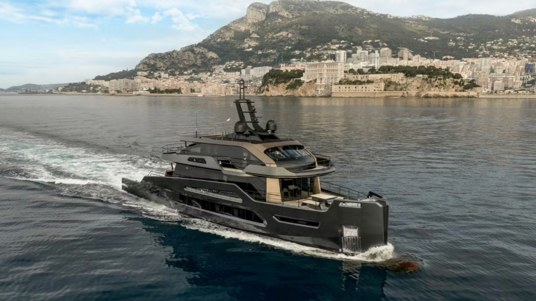 New CA on 38m Maori motor yacht K+